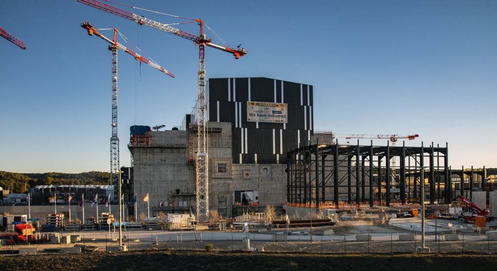 Tokamak Complex